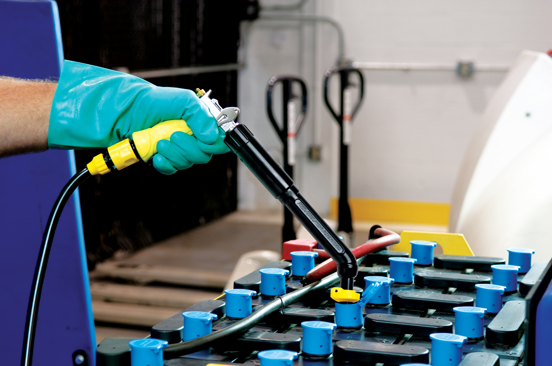 Battery Watering Gun